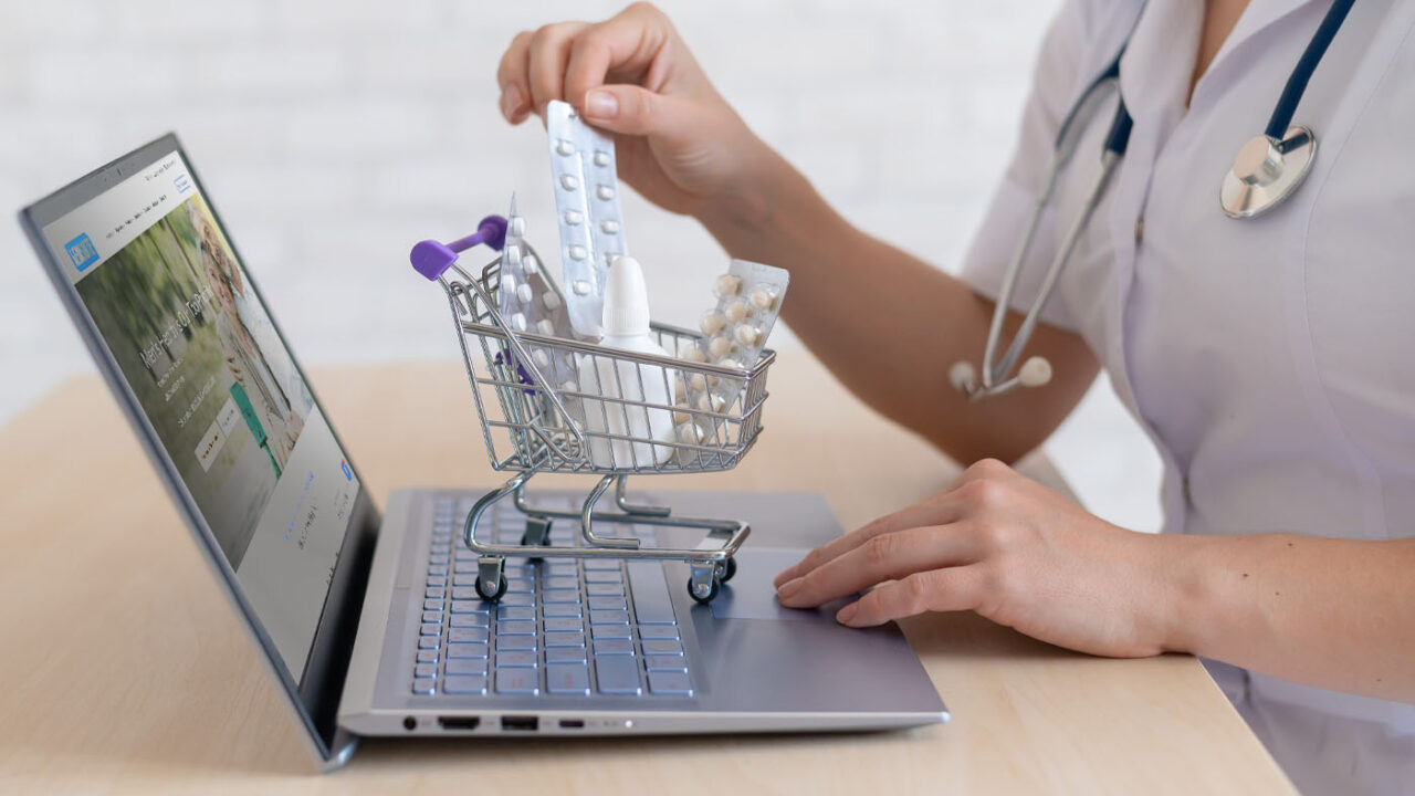 5 Ways Online Pharmacies Improve Healthcare and Patient Care | MediSuite